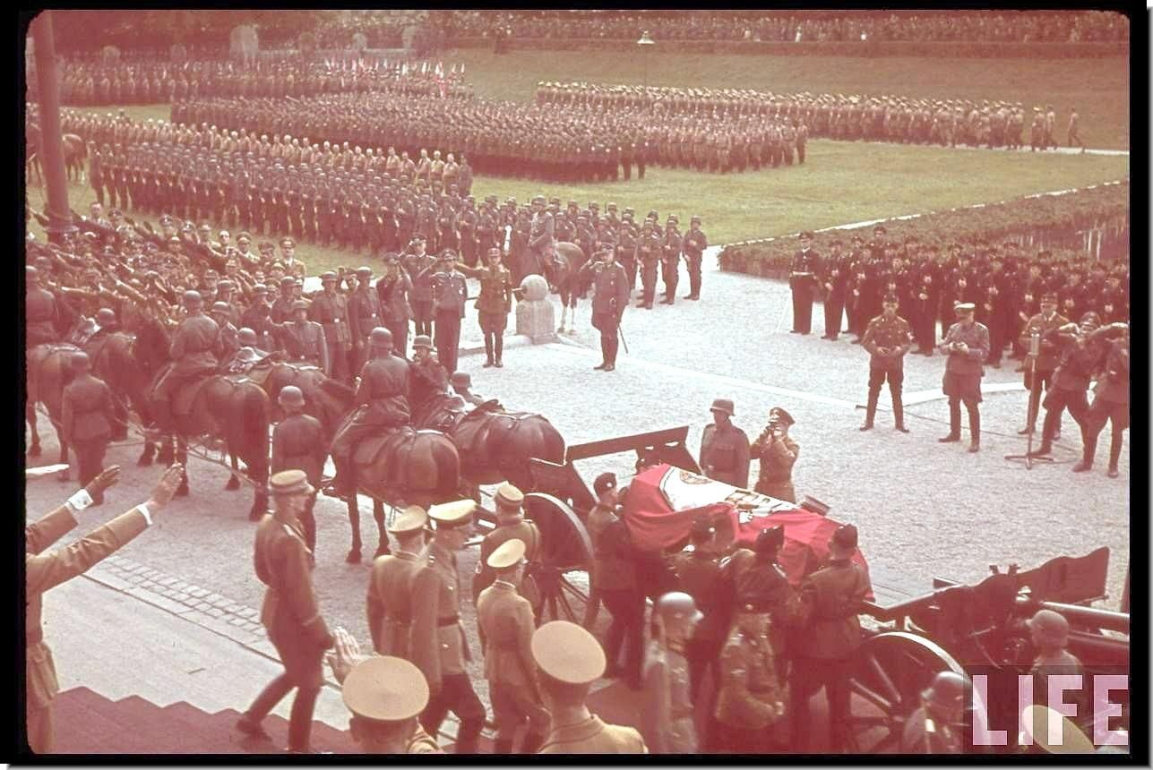 nazi-germany-rare-color-colour-photographs-pictures-images-ww2--021 ...