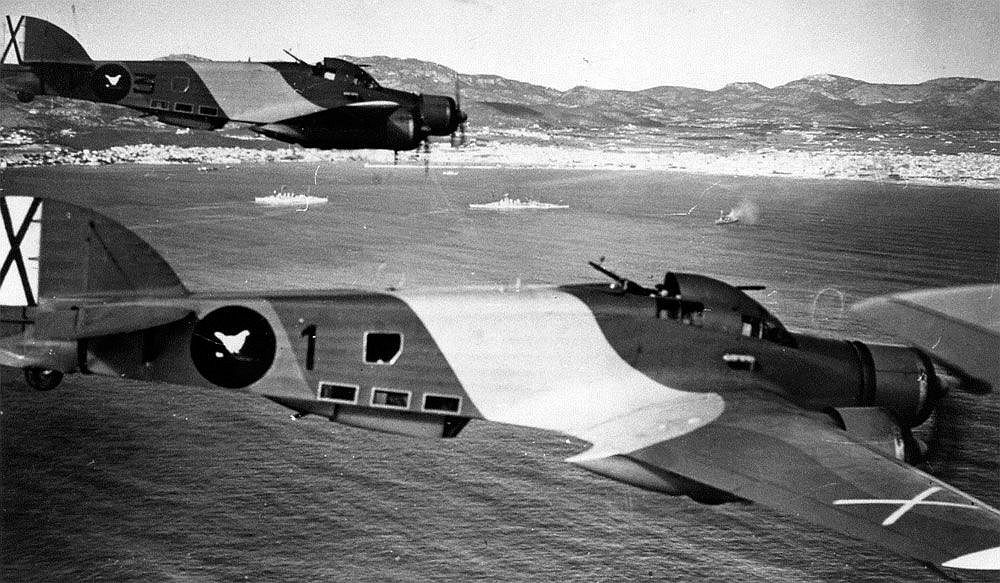 Savoia-Marchetti SM.79 Sparviero, Spain, 1937 (2) | Aircraft of World War II - WW2Aircraft.net ...