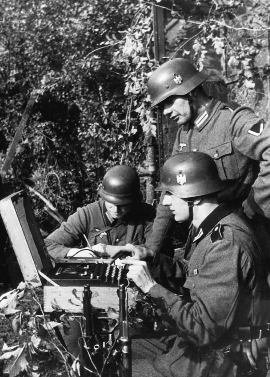 The Enigma in use | Aircraft of World War II - WW2Aircraft.net Forums