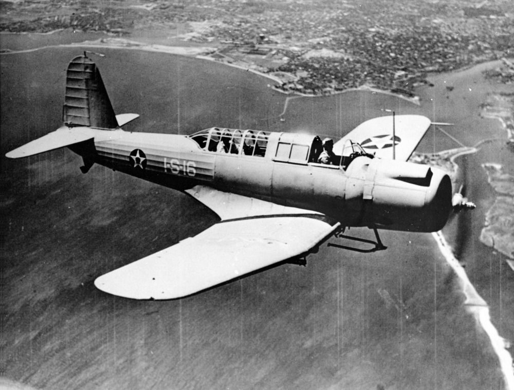 Vought SB2U-3 Vindicator, VS-1 (2) | Aircraft of World War II ...